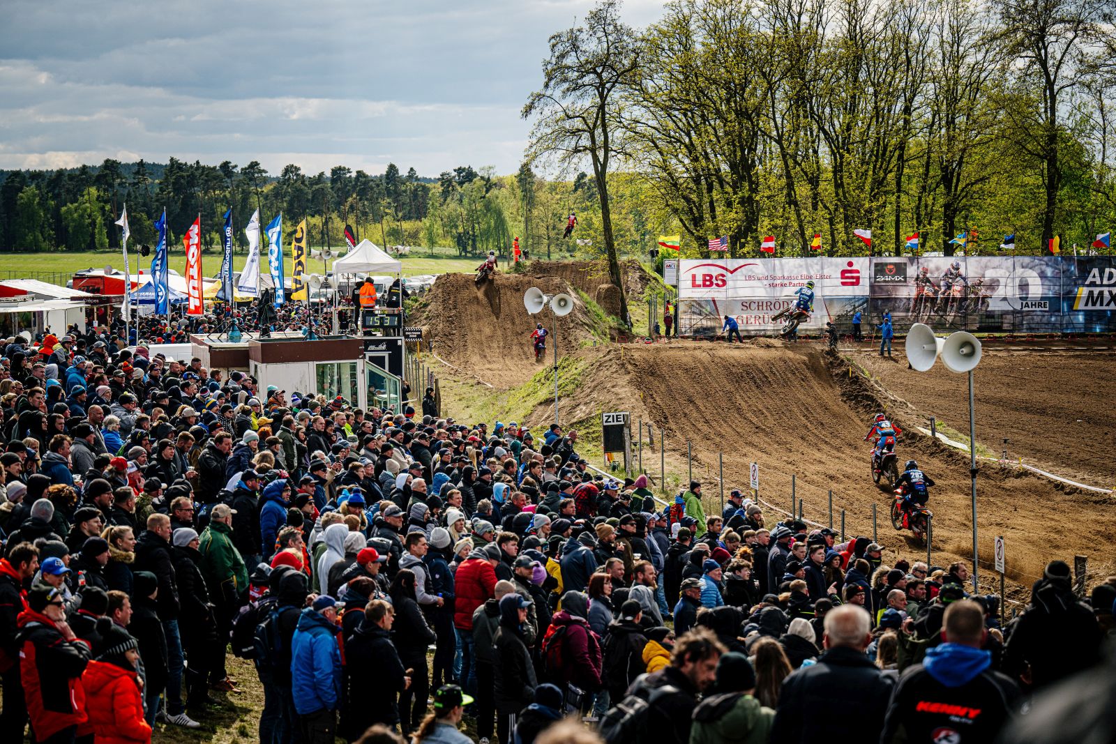 Saisonstart des ADAC MX Masters in Fürstlich Drehna verspricht Spannung ...